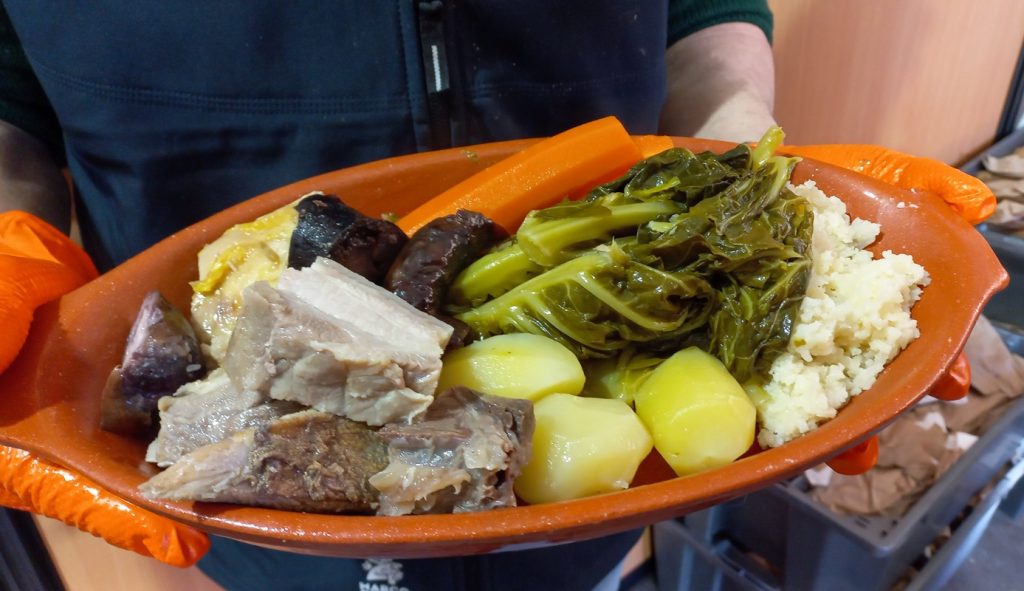 "Cozido à moda de Coura" é destaque neste fim de semana - A Aurora do Lima